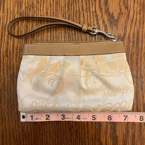 Coach | Bags | Coach Santeen Ivorycream And Light Tan Leather Wristlet ...